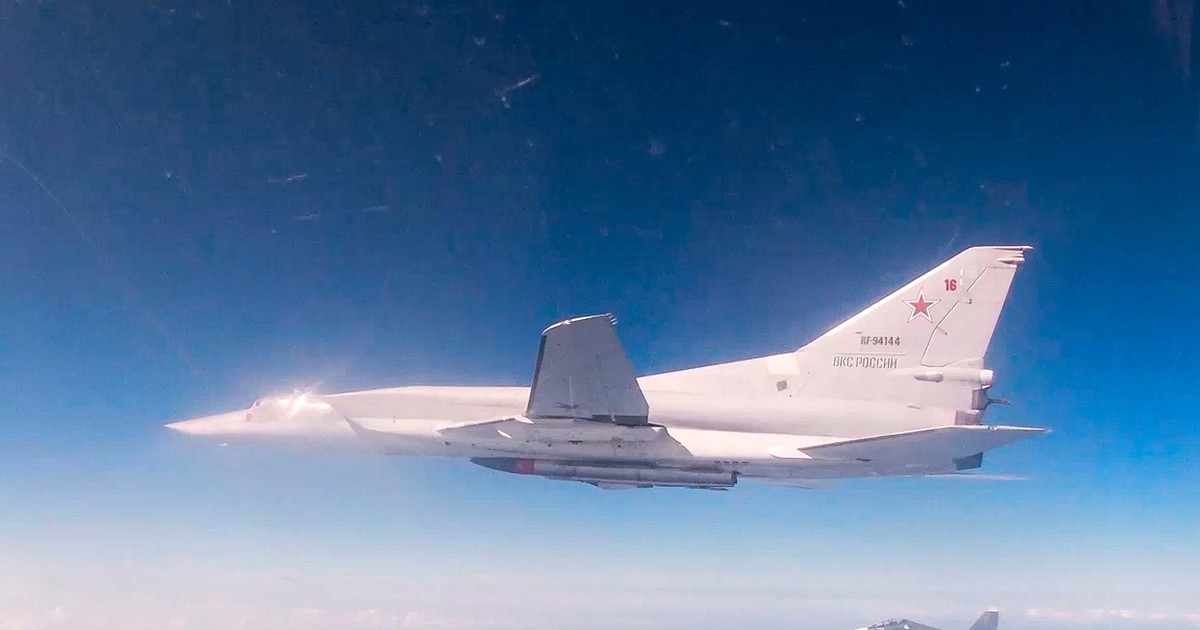Everything you need to know about the Russian Tu-22M3 bomber plane and ...