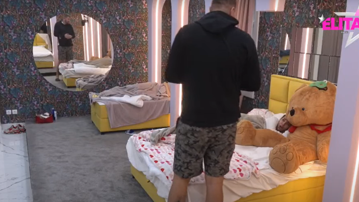 Svađa Janjuša i Aneli: "Smrade, igraš se sa tuđim osećanjima" - Blic