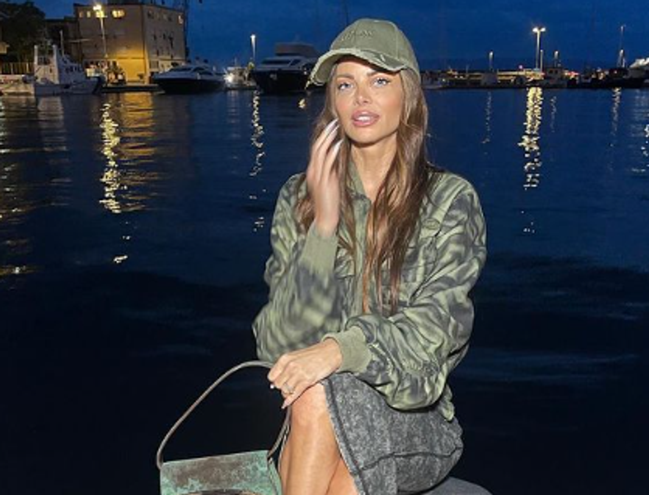 Nikolina Pišek kako je nekada izgledala: Ovo su njene slike sa početka ...