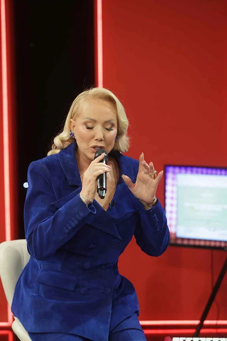 Lepa Brena otkrila najneobičnije mesto gde je vodila ljubav i priznala da je za dan zaradila 150 ...