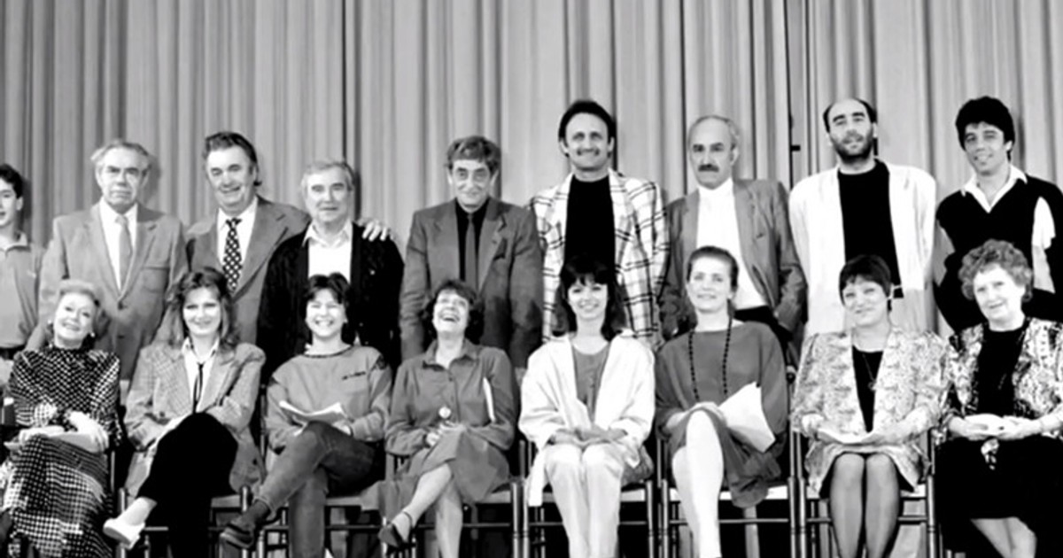 Újra együtt a Szomszédok álompárja. Nagyon szorítottunk szerelmükért ...