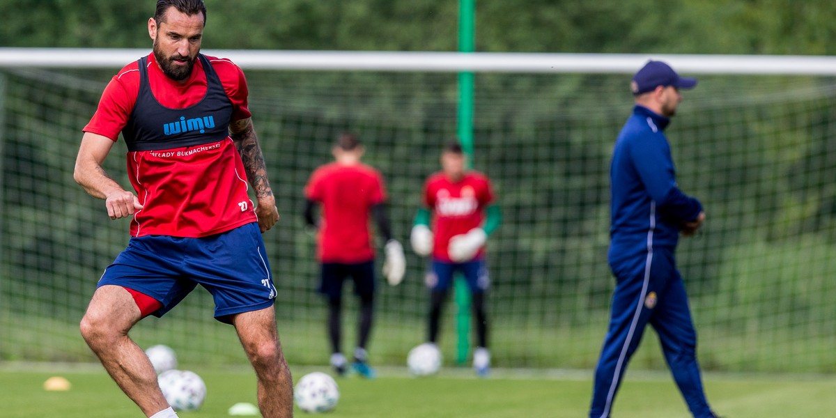 PKO Ekstraklasa: Marcin Wasilewski odchodzi z Wisły Kraków - Piłka nożna PKO Ekstraklasa: Marcin Wasilewski odchodzi z Wisły Kraków - Piłka nożna