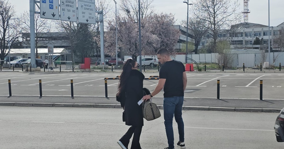 Aleksandra Mladenović smuvala sina bogatog biznismena: Prve fotografije pevačice sa novim dečkom ...