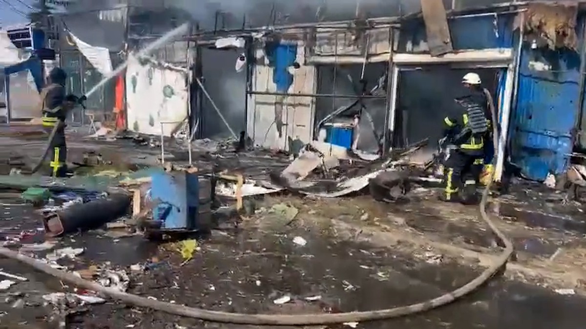 Najmanje 17 mrtvih u ruskom napadu na pijaci u Kostjantinovki - Blic