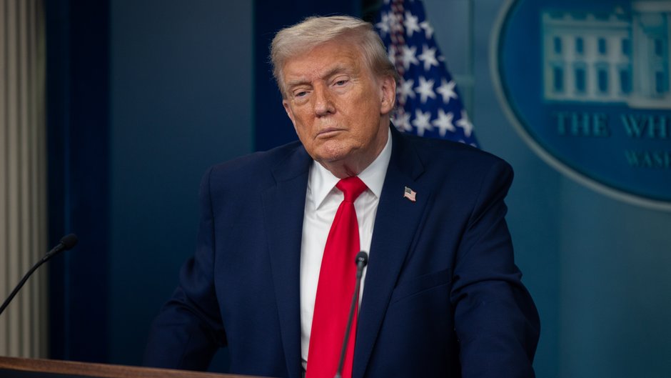 Największy błąd Trumpa. Chciał naprawić świat, wywołał bunt we własnym ...