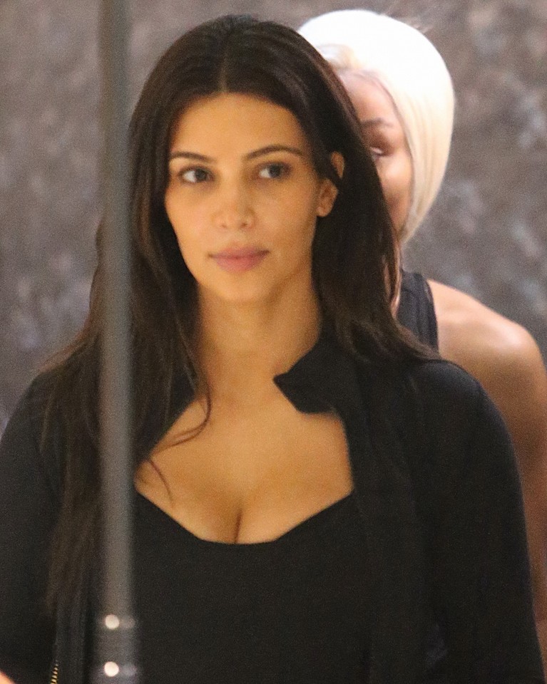 Kim Kardashian bez makijażu - Uroda Kim Kardashian bez makijażu - Uroda