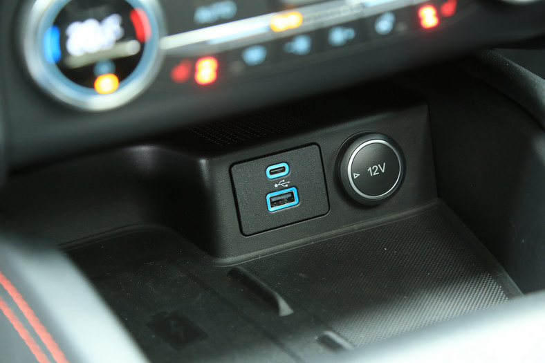 Ford Kuga 2.5 Plug-in Hybrid – nawet 57 km na prądzie – TEST