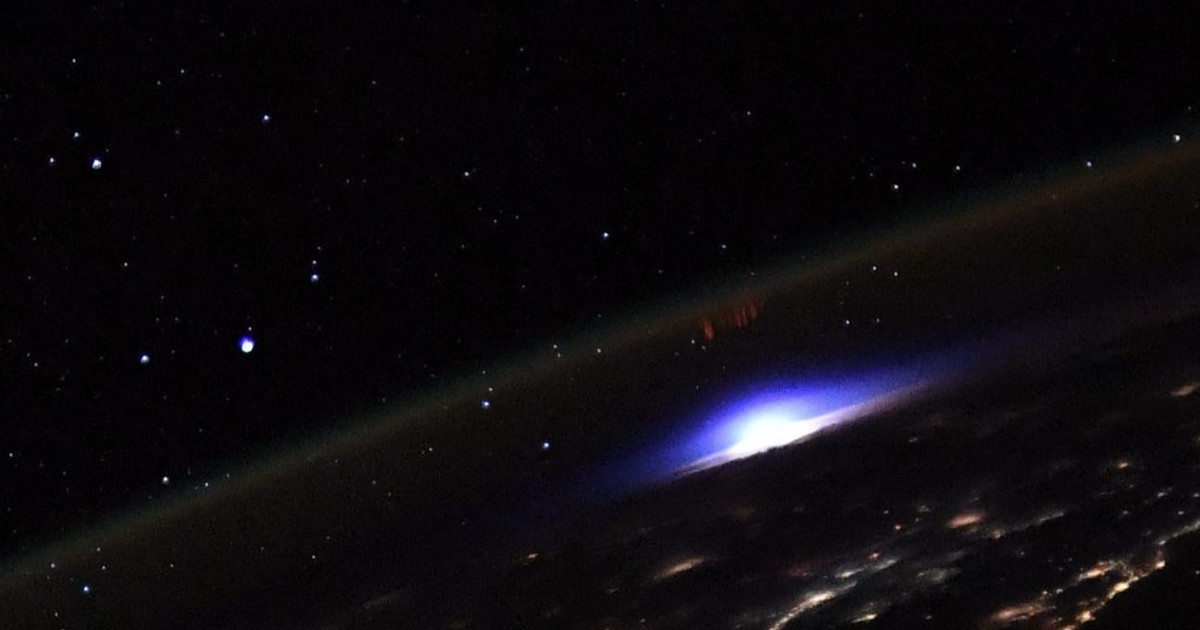 Astronaut's photo shows a rare 'sprite' in Earth's atmosphere caused by ...
