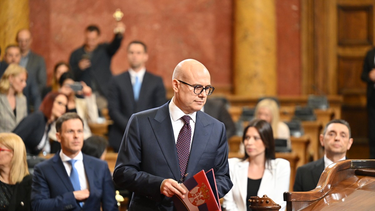 Gradski odbor SNS čestitao je predsedniku stranke na izboru za premijera Republike Srbije - Blic