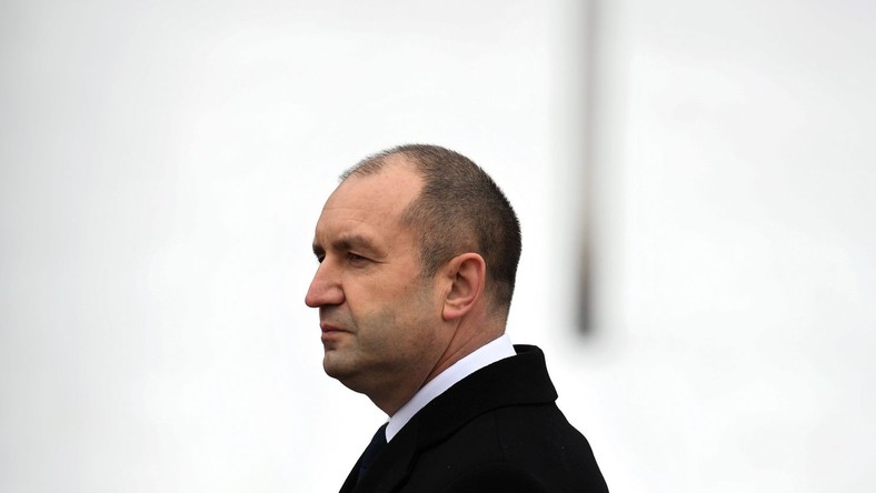 Bułgaria ma nowego prezydenta. Kim jest były generał Rumen Radew ...