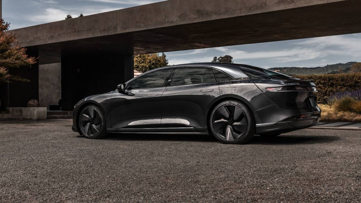 Lucid Air Stealth Look zadebiutował w sierpniu podczas Monterey Car Week
