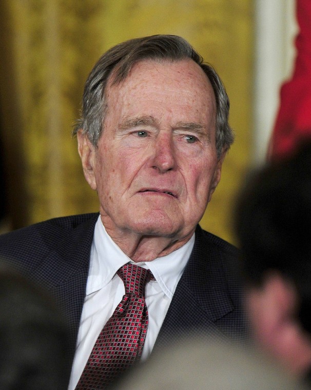 Ostatnie chwile George'a H. W. Busha. Przed śmiercią zwrócił się do ...