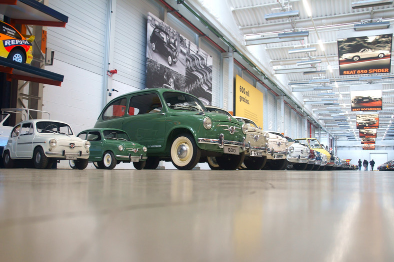 Wyciągnęli z muzeum wszystkie generacje Seata Ibizy. Największa kolejka była do "jedynki"