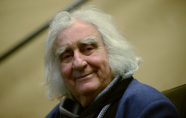 "Stare miał dżinsy, starą koszulę...". Kultowy Tolek Banan ma już 50 ...