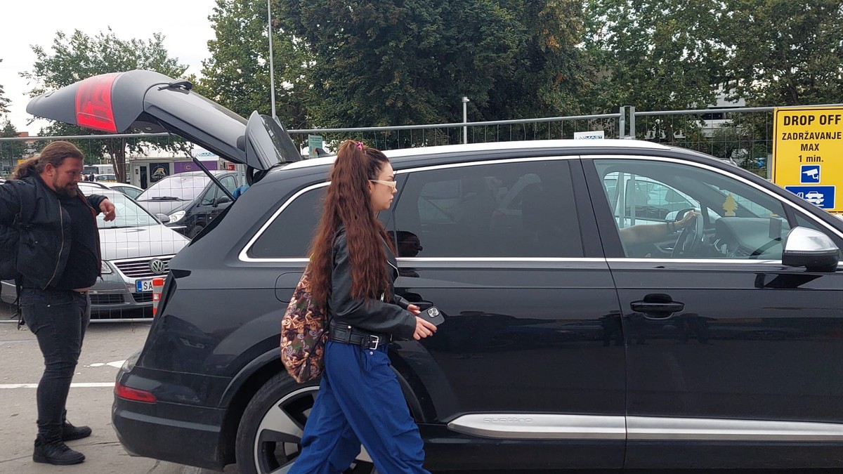 Breskvica strasno poljubila dečka Nikolu - Blic