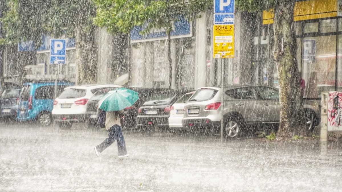 RHMZ se oglasio: Danas pljuskovi i zahlađenje, evo kakvo nas vreme čeka ...