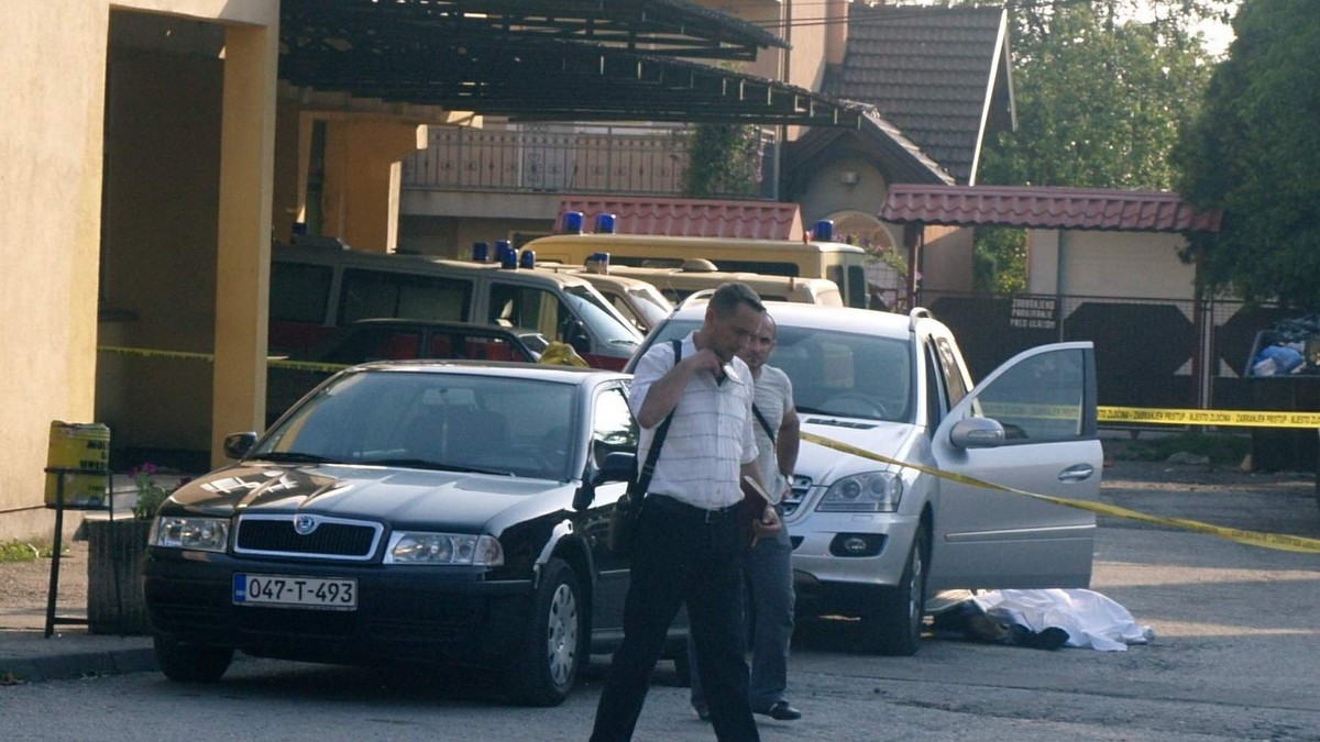 Policija traga za dečakom zbog ubistva - Blic