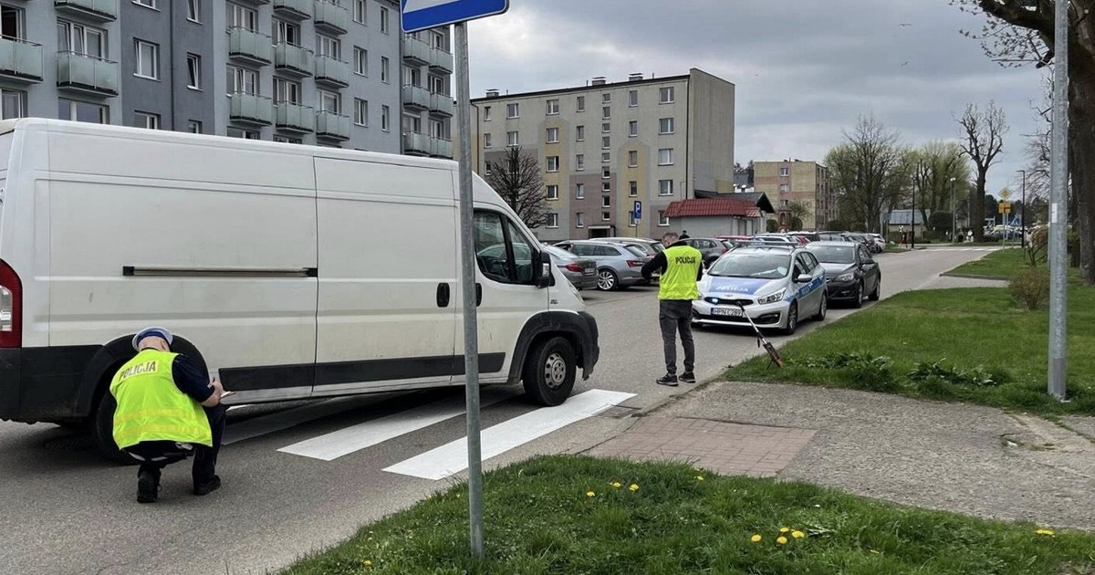 Tragedia w Wielką Sobotę. Dostawczakiem wjechał w emerytkę na pasach w Pucku