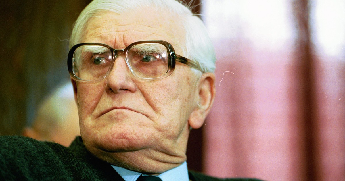 Stary ubek czerwony z wściekłości. Reportera rozmowy z katem - Wiadomości