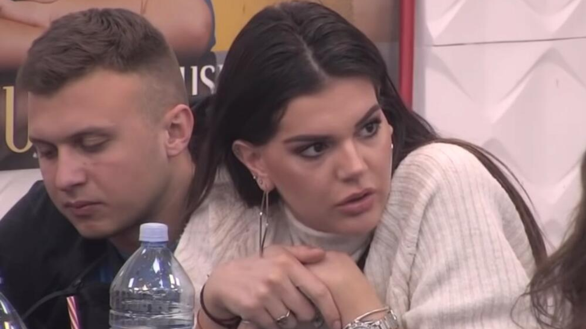 Ovako je Jovana Ljubisavljević nekad izgledala - Blic