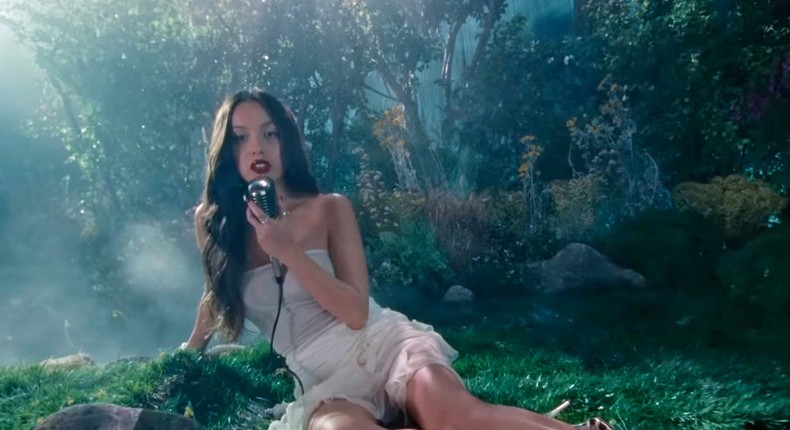 Olivia Rodrigo shared a video while recording the clean version of ...