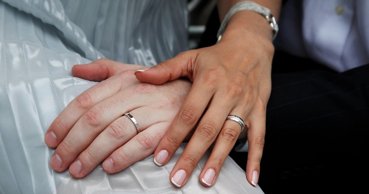 Nesvakidašnja ljubavna priča: muslimanka i pravoslavac se venčali 1990 ...