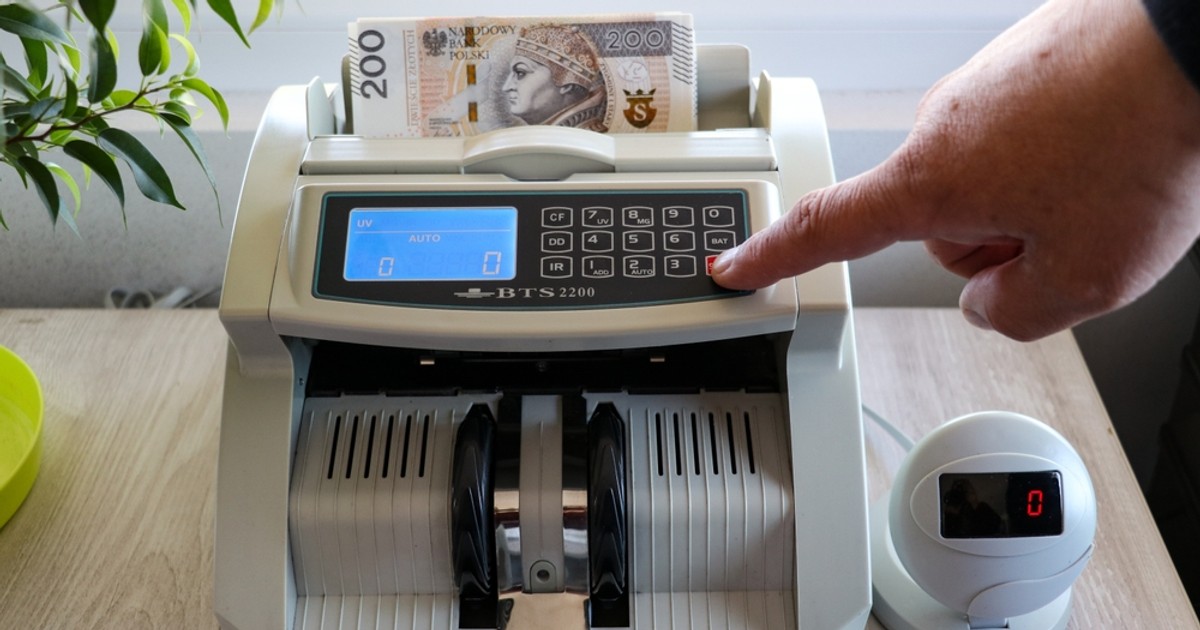 Polski rachunek bieżący na dużym minusie. Nowe dane NBP