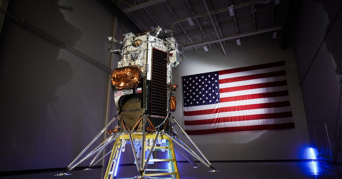 Watch the video of Intuitive Machines and NASA landing on the moon and ...