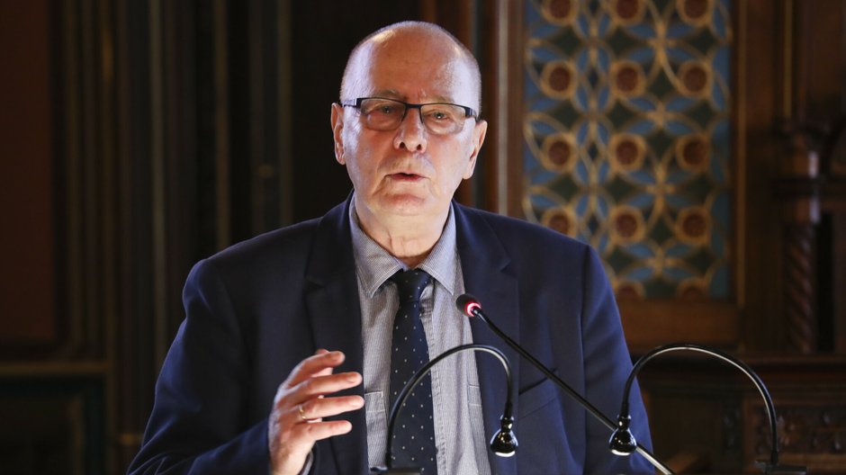 "Pałac płonie" – pasjonująca autobiografia Jana Grosfelda - Informacje