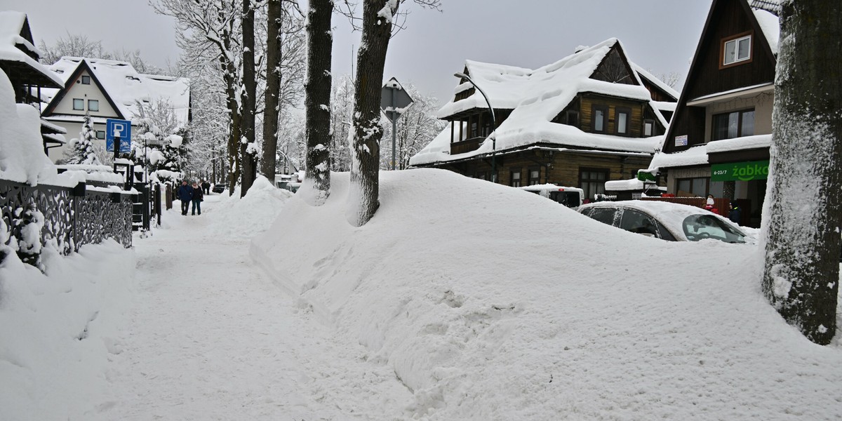 Sroga zima na południu Polski i zasypane Tatry. Nadchodzi "finał ...