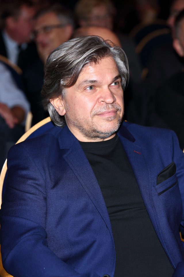 Jarosław Boberek z partnerką podczas 70-lecia powstania Teatru Syrena ...