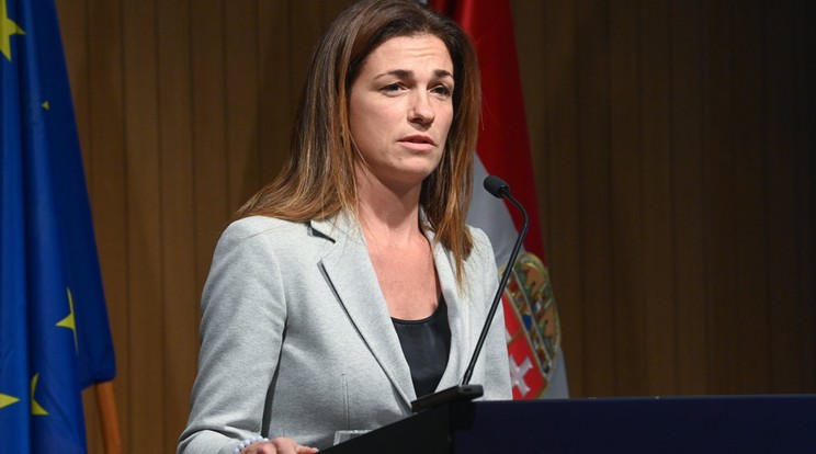 Varga Judit asztalosnak készül - Blikk