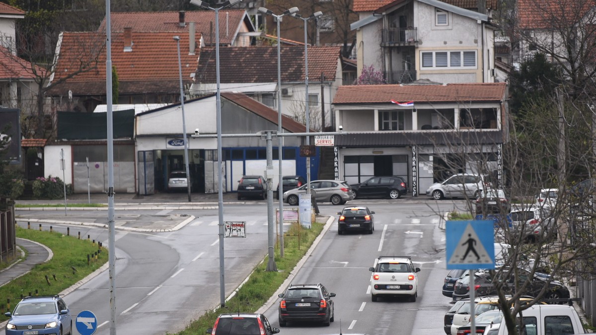 Pogledajte novi snimak vožnje u suprotnom smeru - Blic