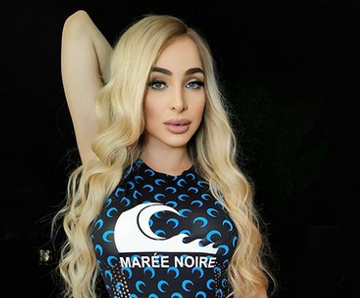 Maja Berović u žutom bodiju i TANGAMA: Sve se providi, a tetovaža na ...