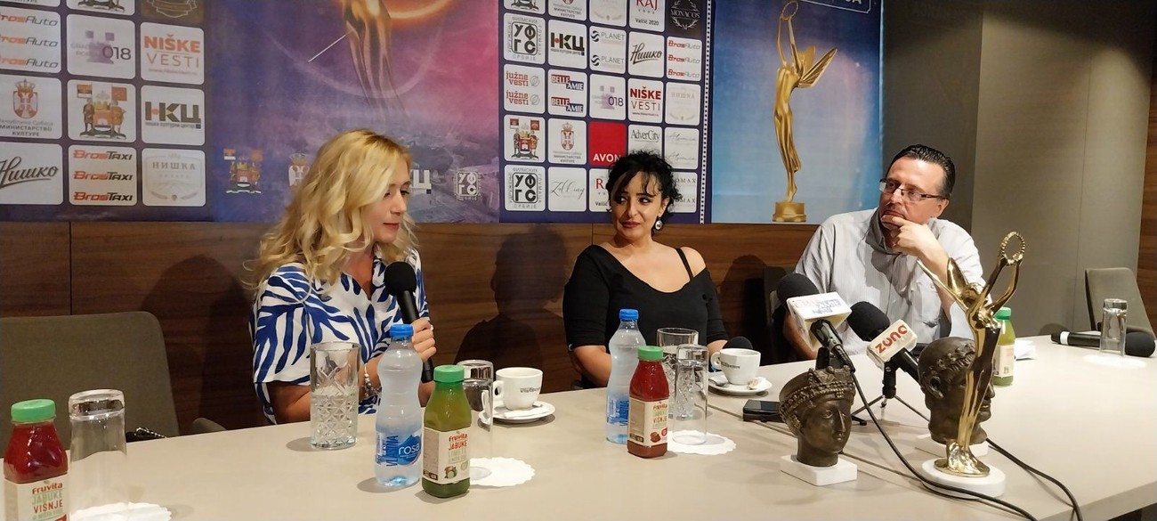 Tanja Pjevac glumica druge festivalske večeri Filmskih susreta u Nišu - Blic