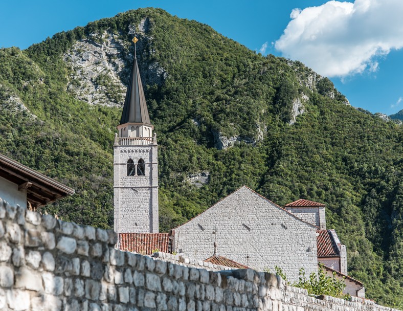 Venzone wybrane najpiękniejszym miasteczkiem we Włoszech - Podróże