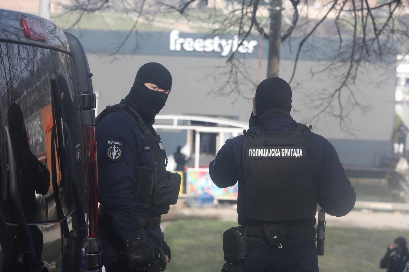 RACIJA NA "ZIMSKOM FRISTAJLERU" Policija uletela u objekat, pretreseni ...