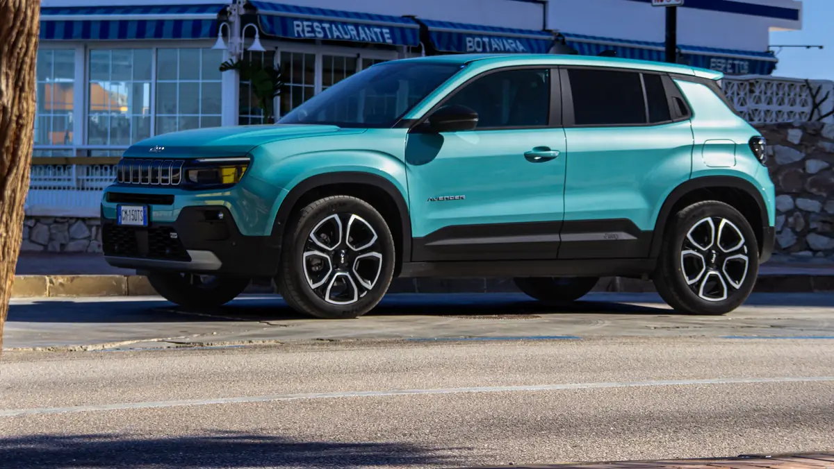 Jeep Avenger. Jeździłem nowym SUV-em produkowanym w Polsce. Test ...