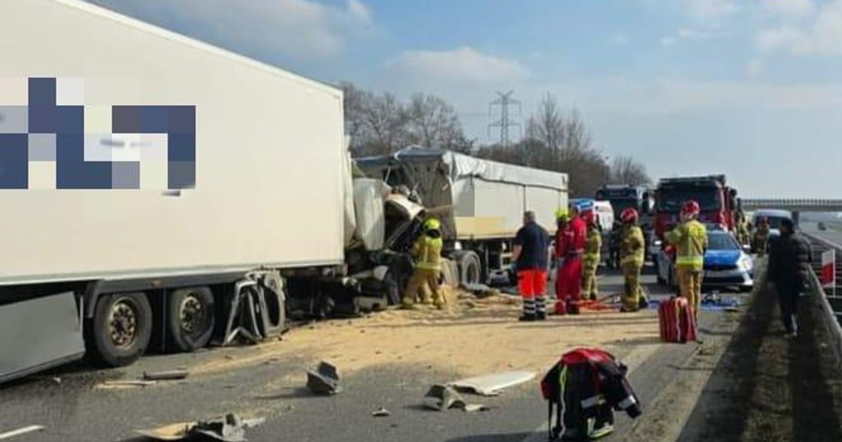 Tragiczny wypadek na autostradzie A4. Zderzyły się cztery ciężarówki