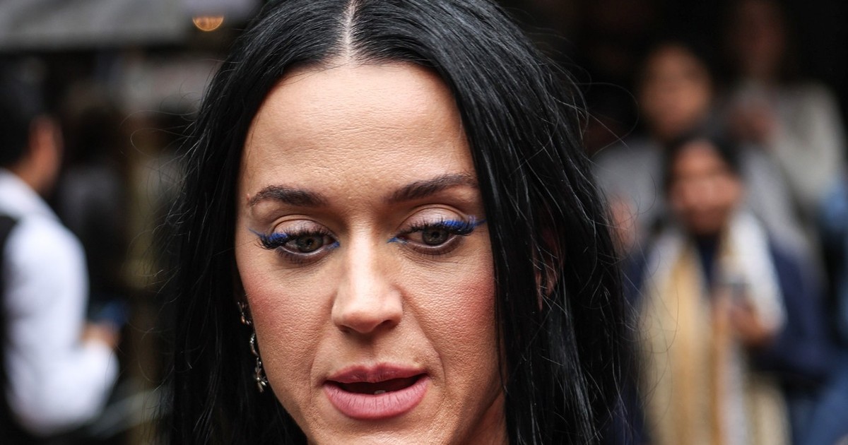 Kejti Peri pod istragom: Vlasti pokrenule postupak zbog njenog novog ...