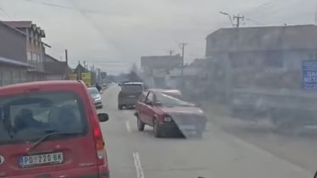 Nesreća u Petrovcu na Mlavi: Policija na licu mesta - Blic