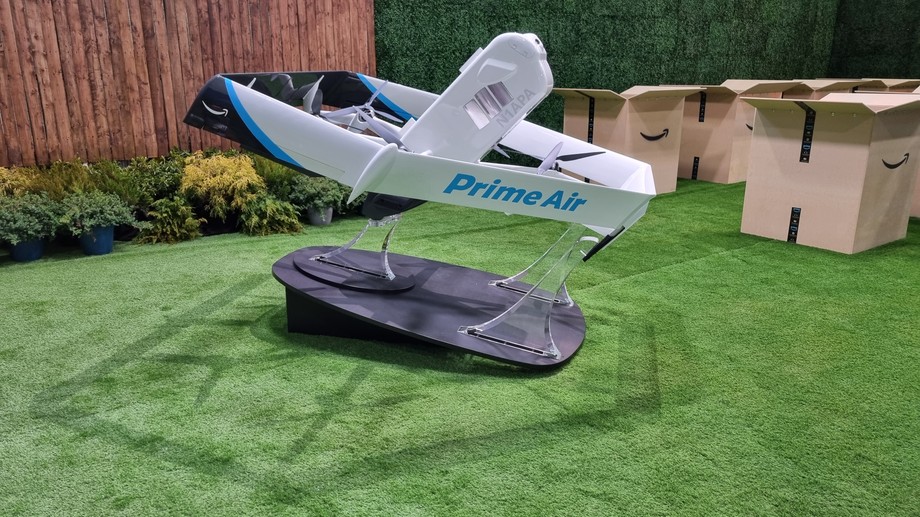Amazon Prime Air rozpoczął dostawy paczek. Czy powietrzne systemy ...