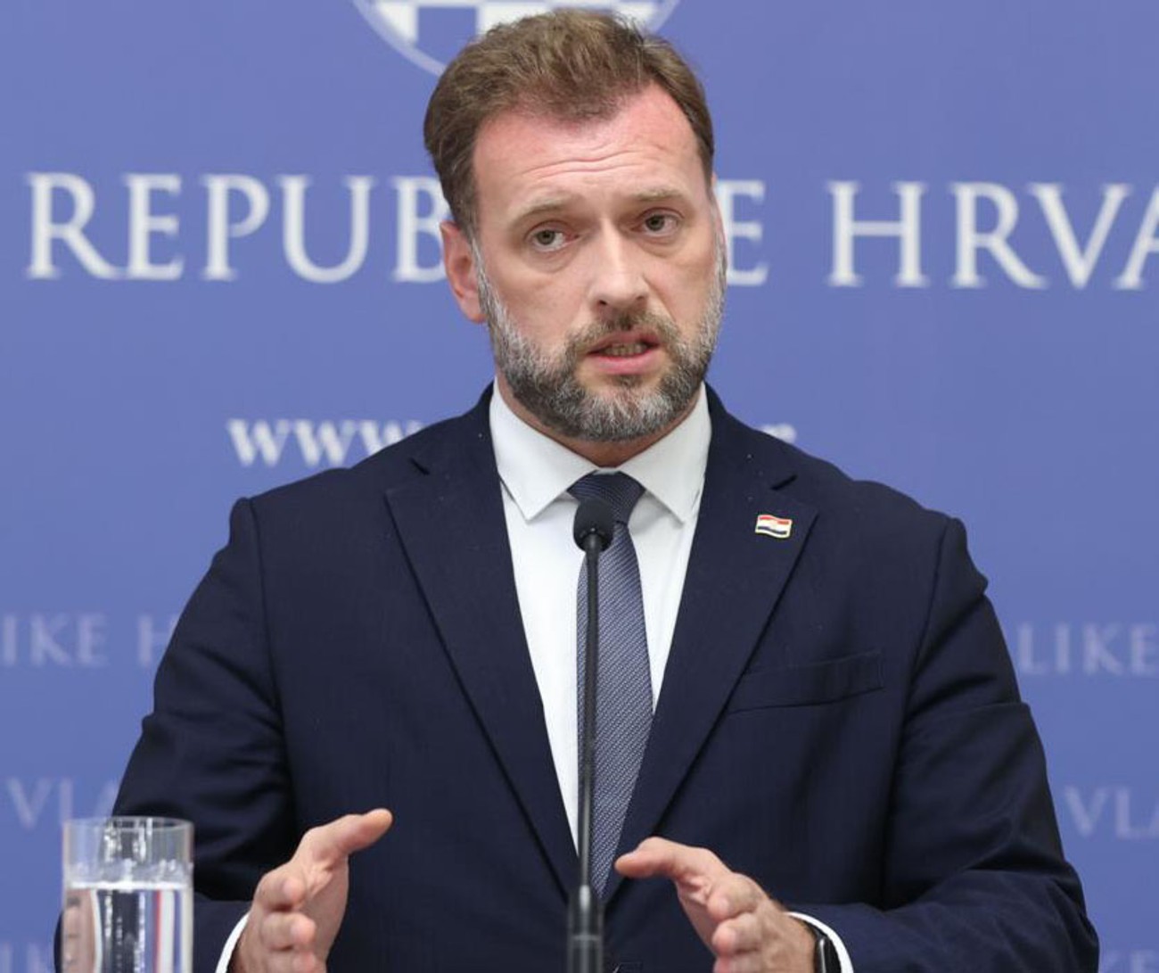 Bivši hrvatski ministar Banožić u lošem stanju - Blic