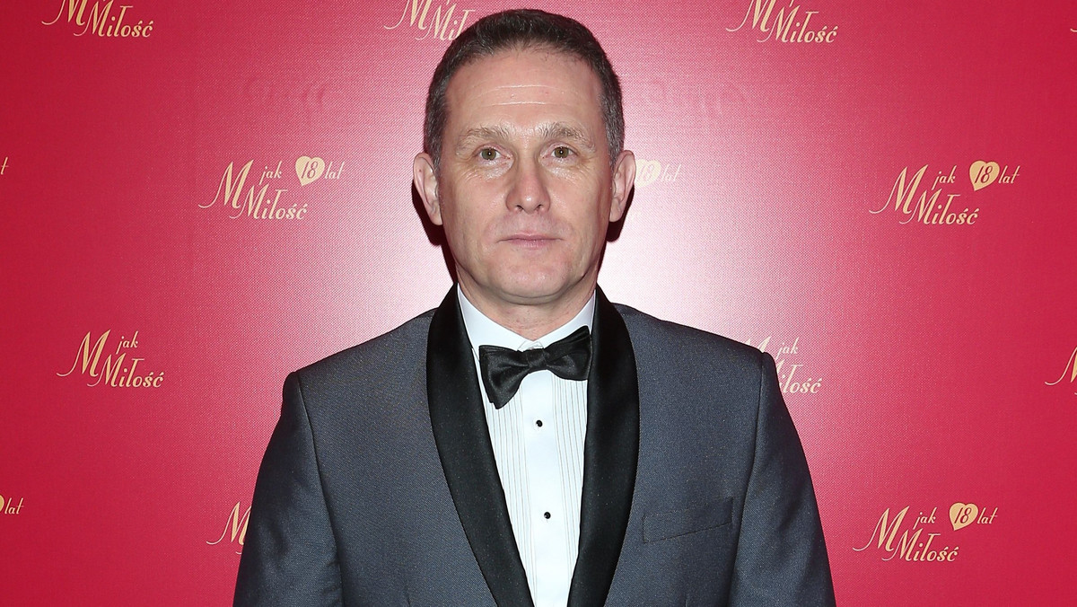 Robert Moskwa pomaga uchodźcom. "Rodzina jest zabezpieczona" - Plejada.pl