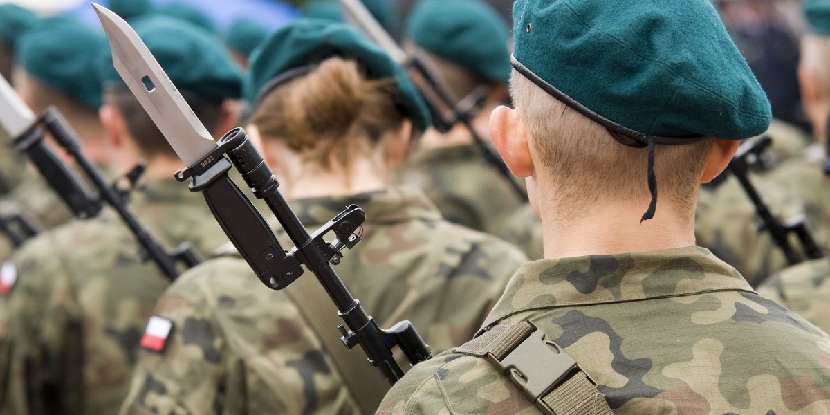 Oto mechanizm kradzieży tysięcy mundurów z wojska. Oto mechanizm kradzieży tysięcy mundurów z wojska.