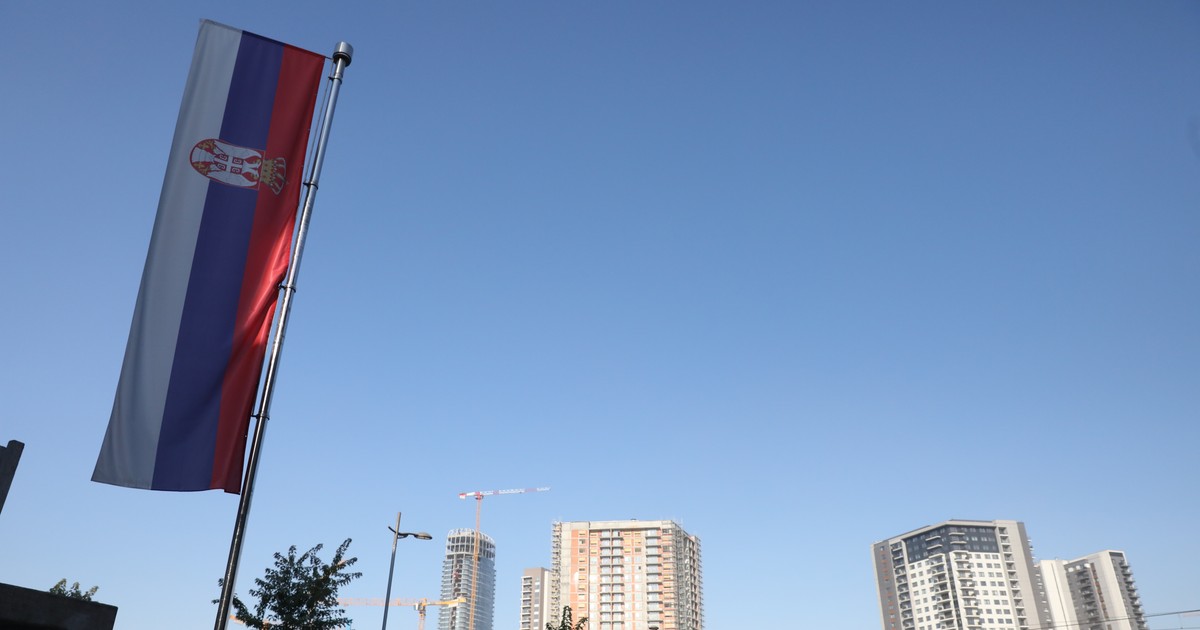 Srbi danas slave Dan srpskog jedinstva, slobode i nacionalne zastave - Blic