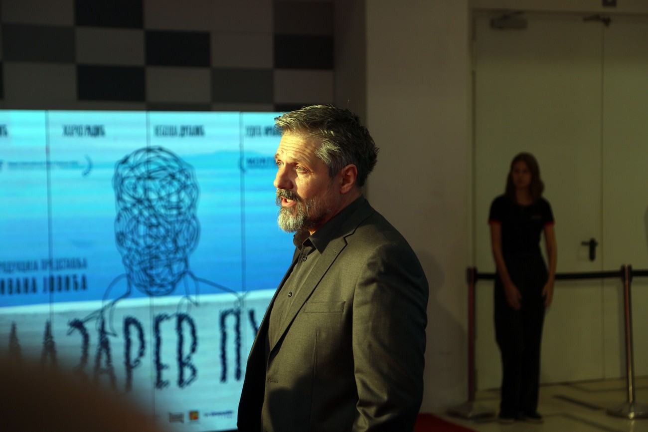 Nebojša Dugalić u javnosti sa suprugom i decom koja imaju posebna imena - Blic