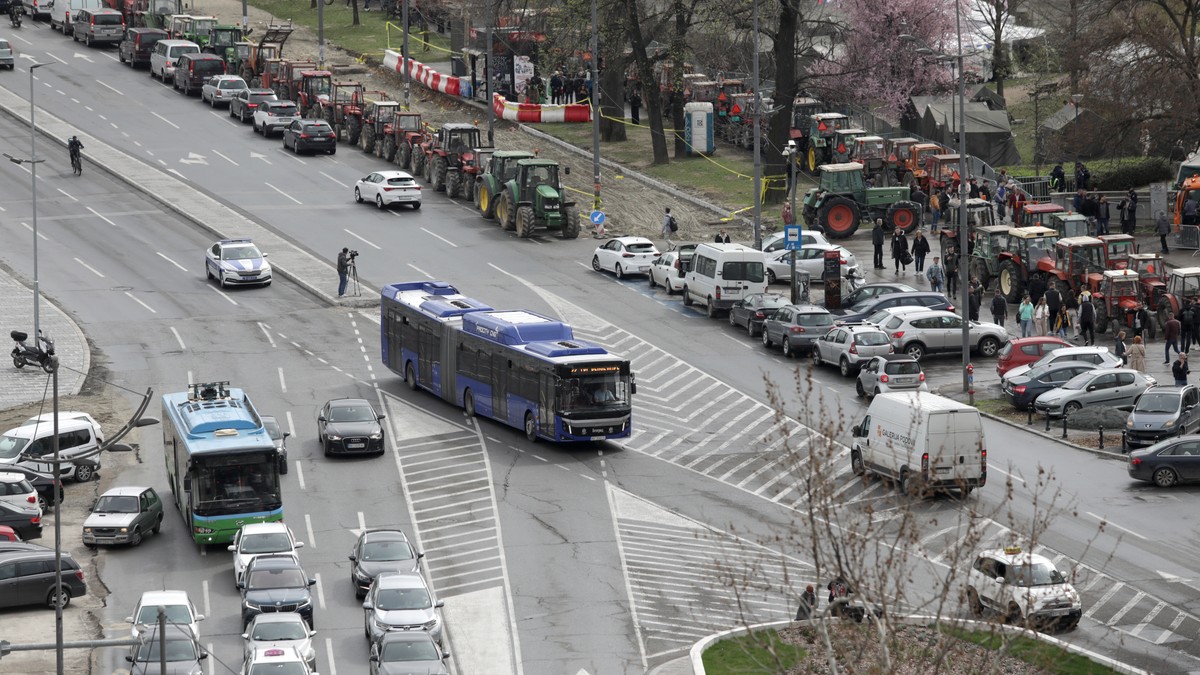 Deo ulice Mihaila Avramovića se zatvara: Dve linije javnog prevoza menjaju trasu - Blic