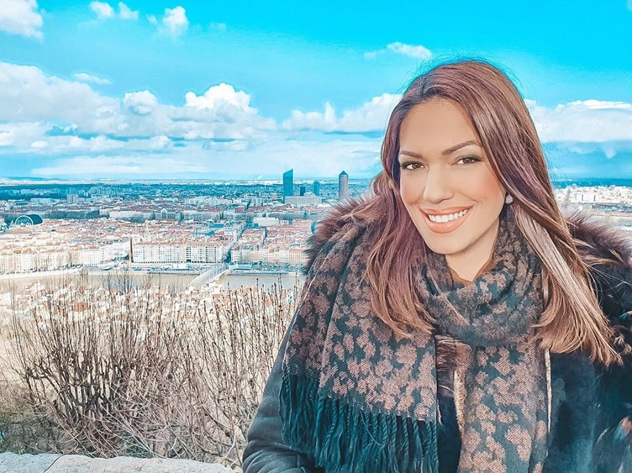 Nina Radulović je čuvena lepotica, a tek da joj vidite SESTRU!