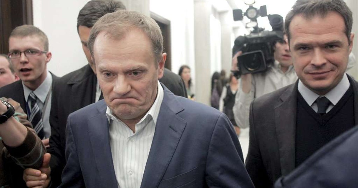 Humory premiera. Zobacz, jakie miny robi Tusk